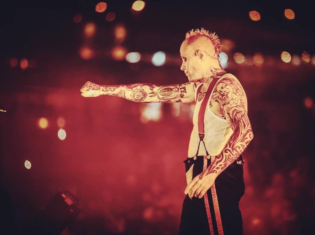 The Prodigy lead singer commits suicide - ForumDaily