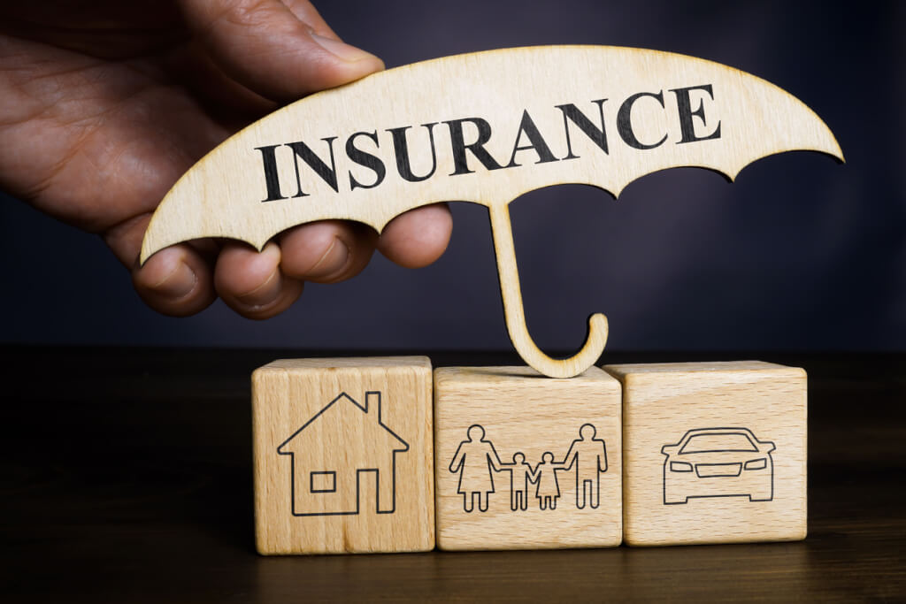 Navigating the Complex World of Insurance Claims in the U.S. - ForumDaily
